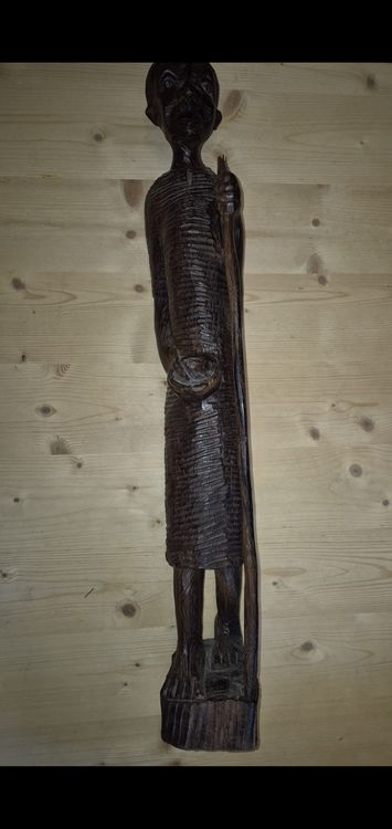 Afrikanische Statue aus Holz (Defekt) in Sumiswald für CHF 10 – mit Lieferung auf Ricardo kaufen