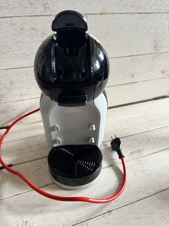 Nescafé Dolce Gusto Delonghi Maschine (Neu (gemäss Beschreibung)) in ...