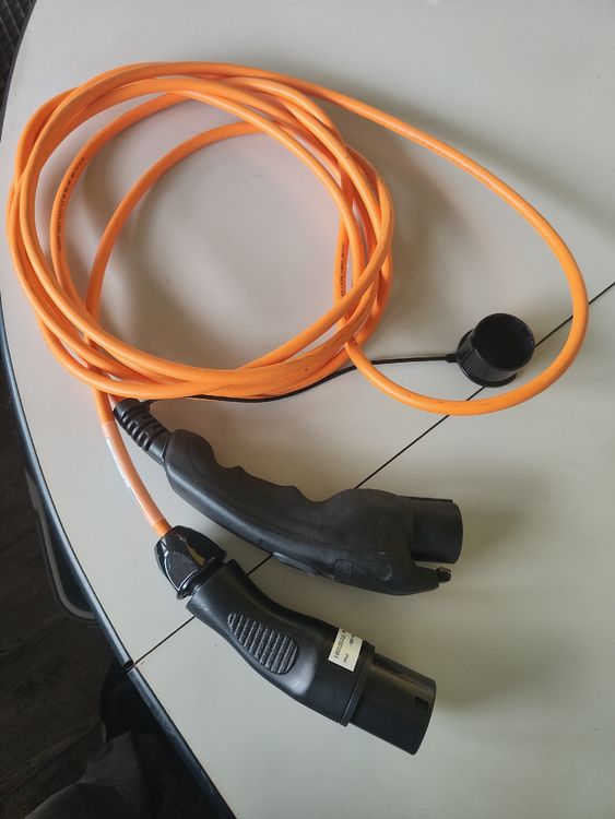 Ladekabel für E-auto (Gebraucht) in Staad SG für CHF 50 – nur Abholung ...