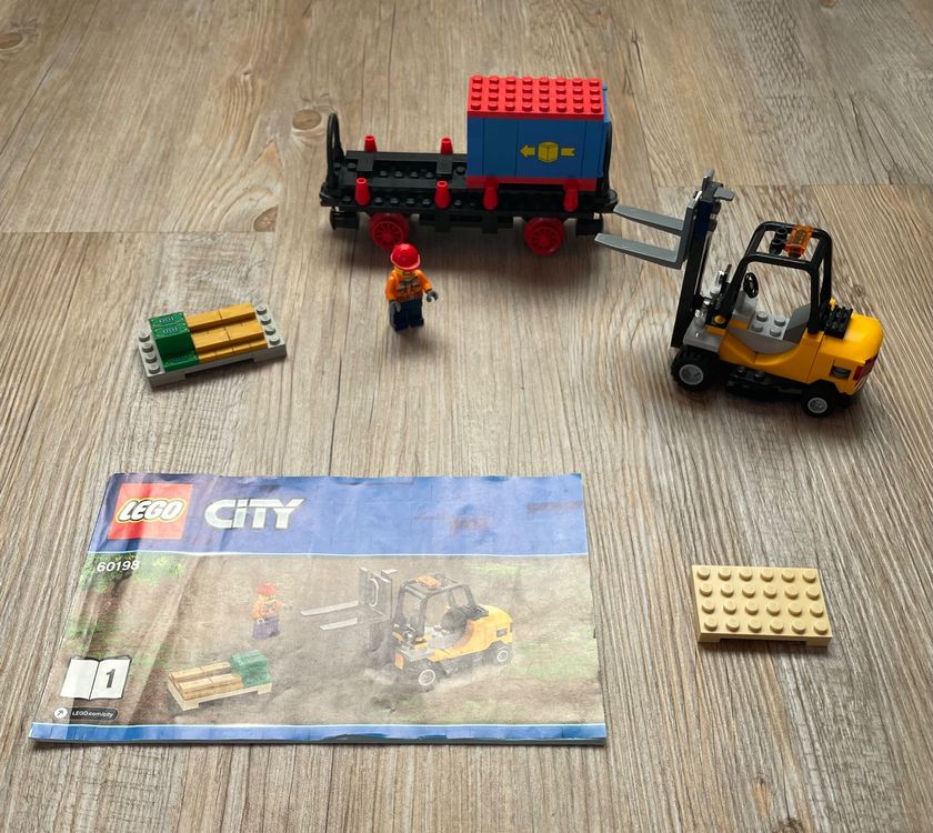 Lego Güterwagen mit Fracht & Gabelstapler Eisenbahn 4,5V/12V | Kaufen ...