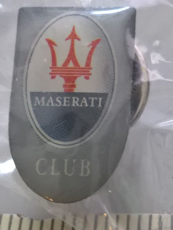 Maserati AUTO CLUB Pin/Anstecker , Neu (Neu und originalverpackt) in ...