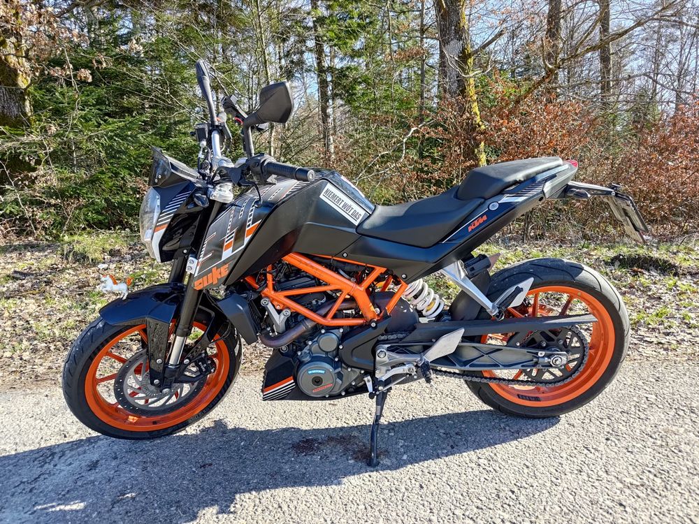 Sehr gepflegte KTM Duke 390 mit Tankrucksack und Hecktaschen (Gebraucht ...