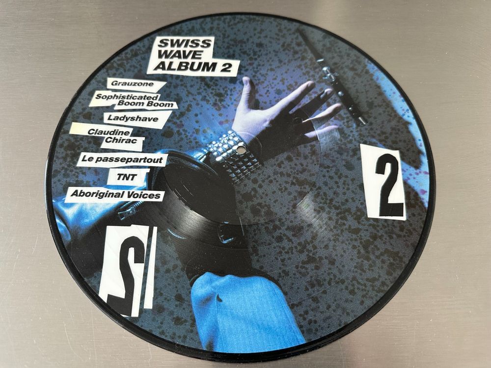 SWISS WAVE LP PICTURE DISC - ALBUM 2 - GRAUZONE - TNT (D'occasion) à ...