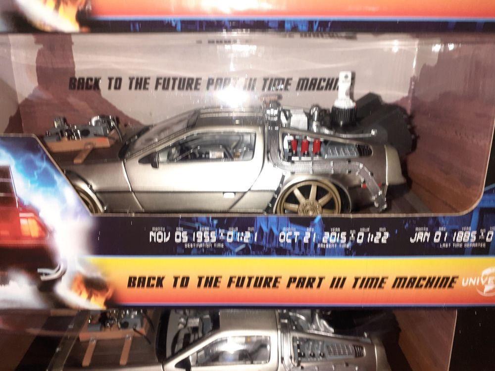 De Lorean échelle 1/18 BACK TO THE FUTUR 1,2,3 lot de (Neu und ...