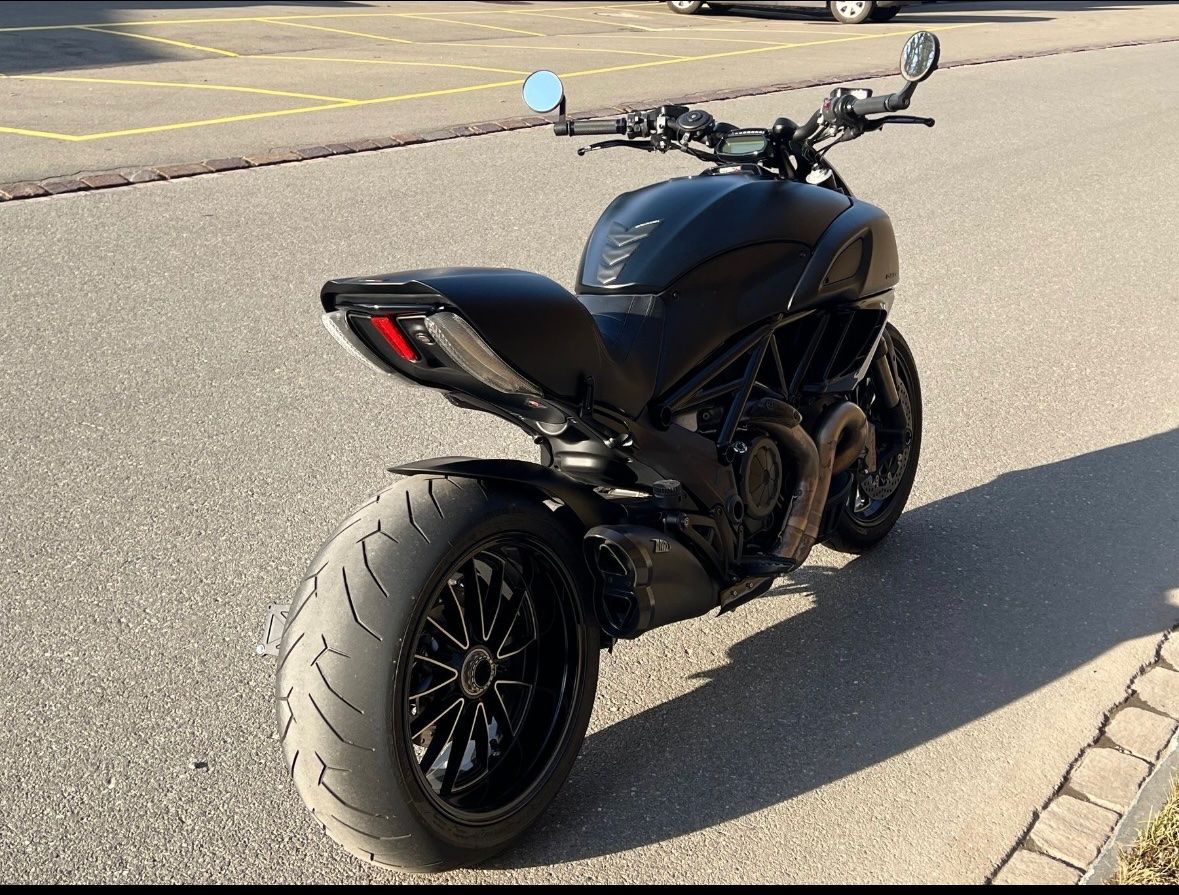 Ducati Diavel mit Zard Auspuff (Gebraucht) in Ennetbürgen für CHF 6011 ...