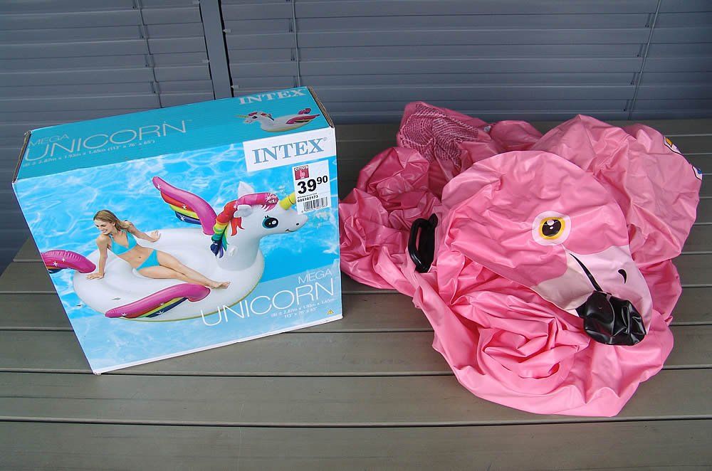 Aufblasbare Schwimminsel Luftmatratze Flamingo Einhorn | Kaufen auf Ricardo Aufblasbare Schwimminsel Luftmatratze Flamingo Einhorn | Kaufen auf Ricardo