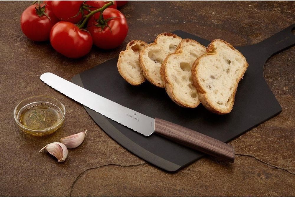 Brotmesser und Konditormesser von Victorinox Swiss Modern (Neu und ...
