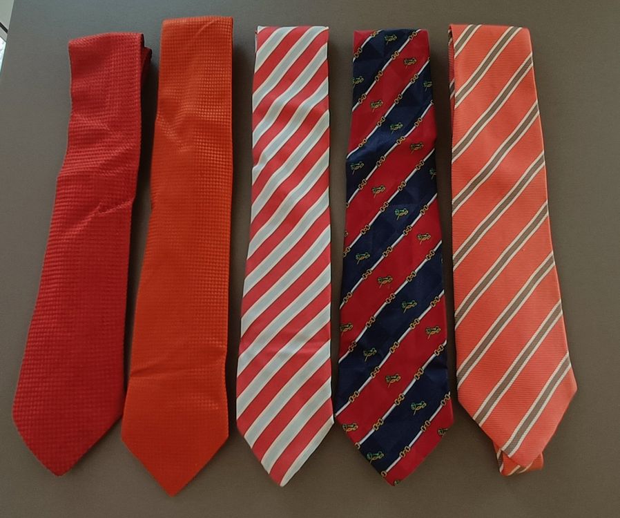 Krawatten Set oder Einzel (Gebraucht) in Niederrohrdorf für CHF 20 – mit Lieferung auf Ricardo ...