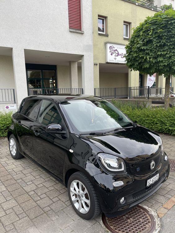 SMART forfour EQ prime voll schwarz 82 PS 8 - fach Aluräder (Gebraucht ...