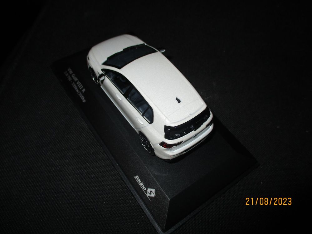 VW Golf 8 R Oryxweiss Métallic 2021 Solido 1:43 (Neu und ...