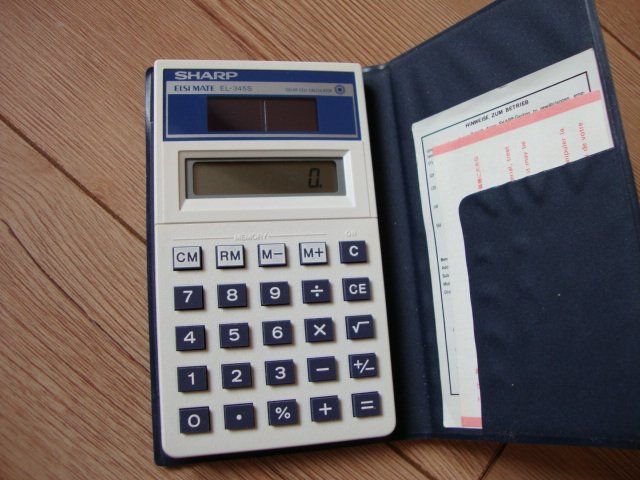 Jahr 1984 Vintage SHARP / Japan Solar Rechner Kalkulator (Gebraucht) in ...