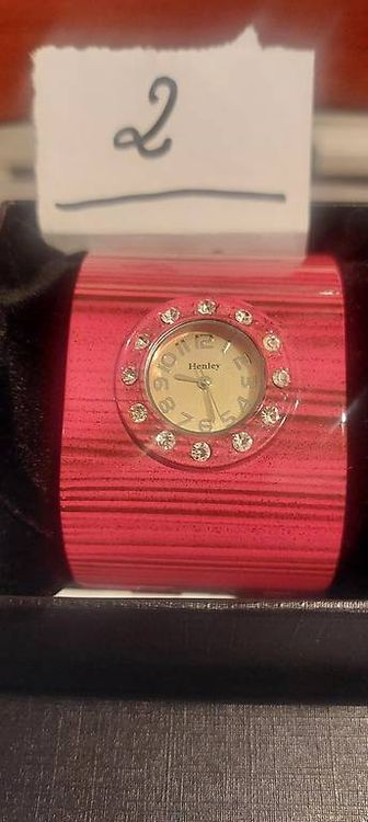 Montres bracelets, faites votre choix. (D'occasion) à Rolle pour CHF 33 ...