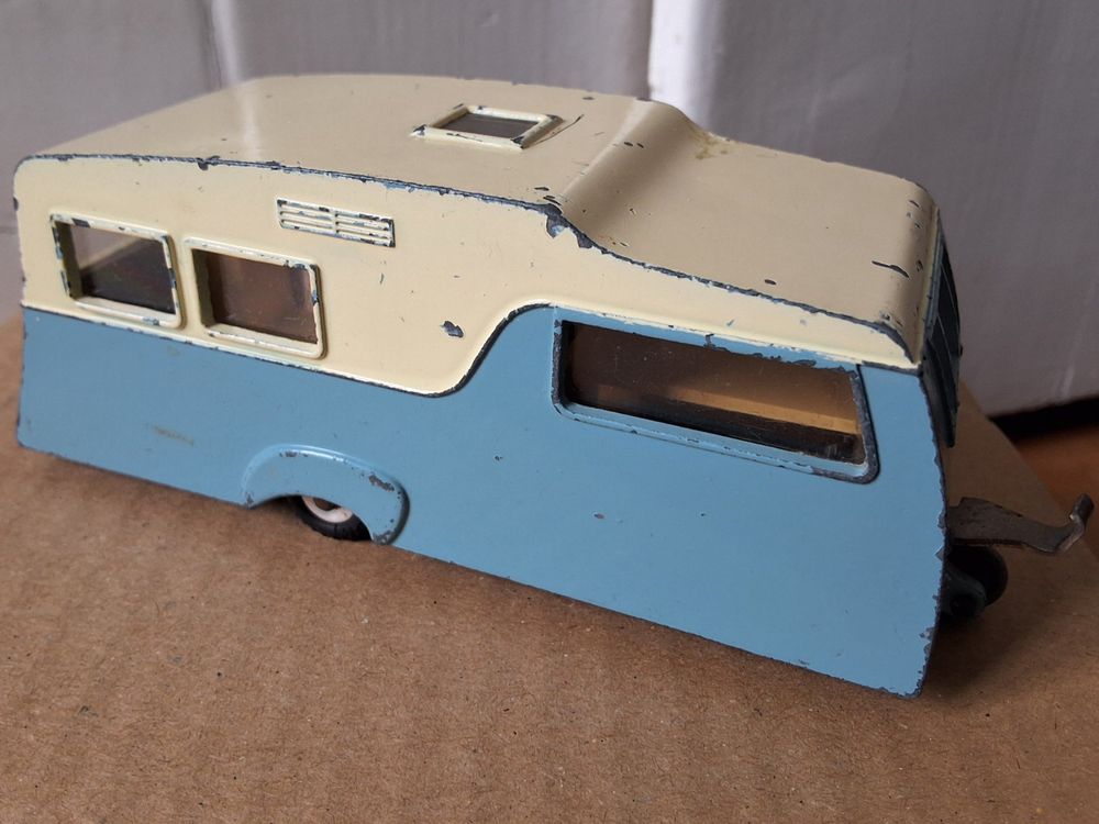 Dinky Toys No. 188 Four-Berth Caravan (Gebraucht) in Münchenstein für ...