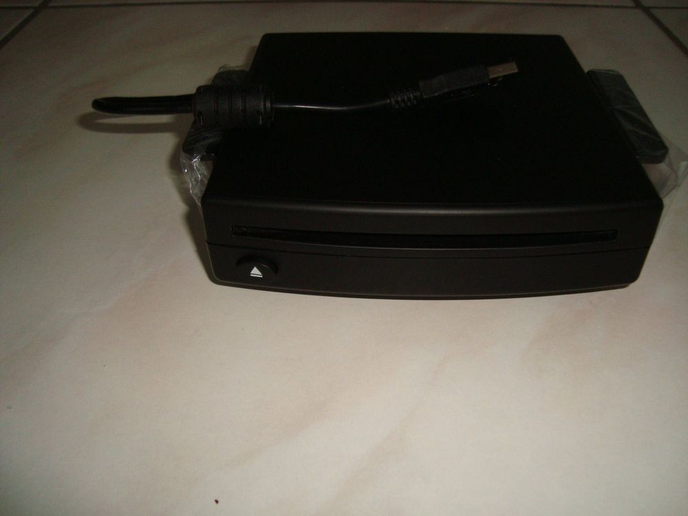 CD-Player extern mit USB Kabel für Autos (Neu und originalverpackt) in ...