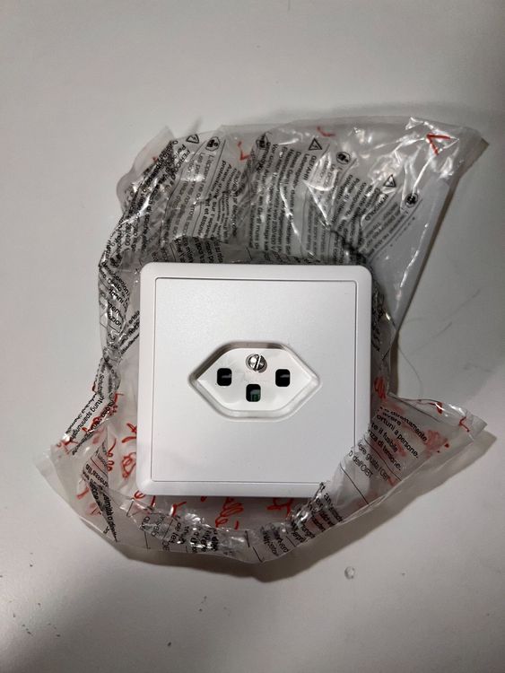 Steckdose T23 Edizio Due AP | Kaufen auf Ricardo