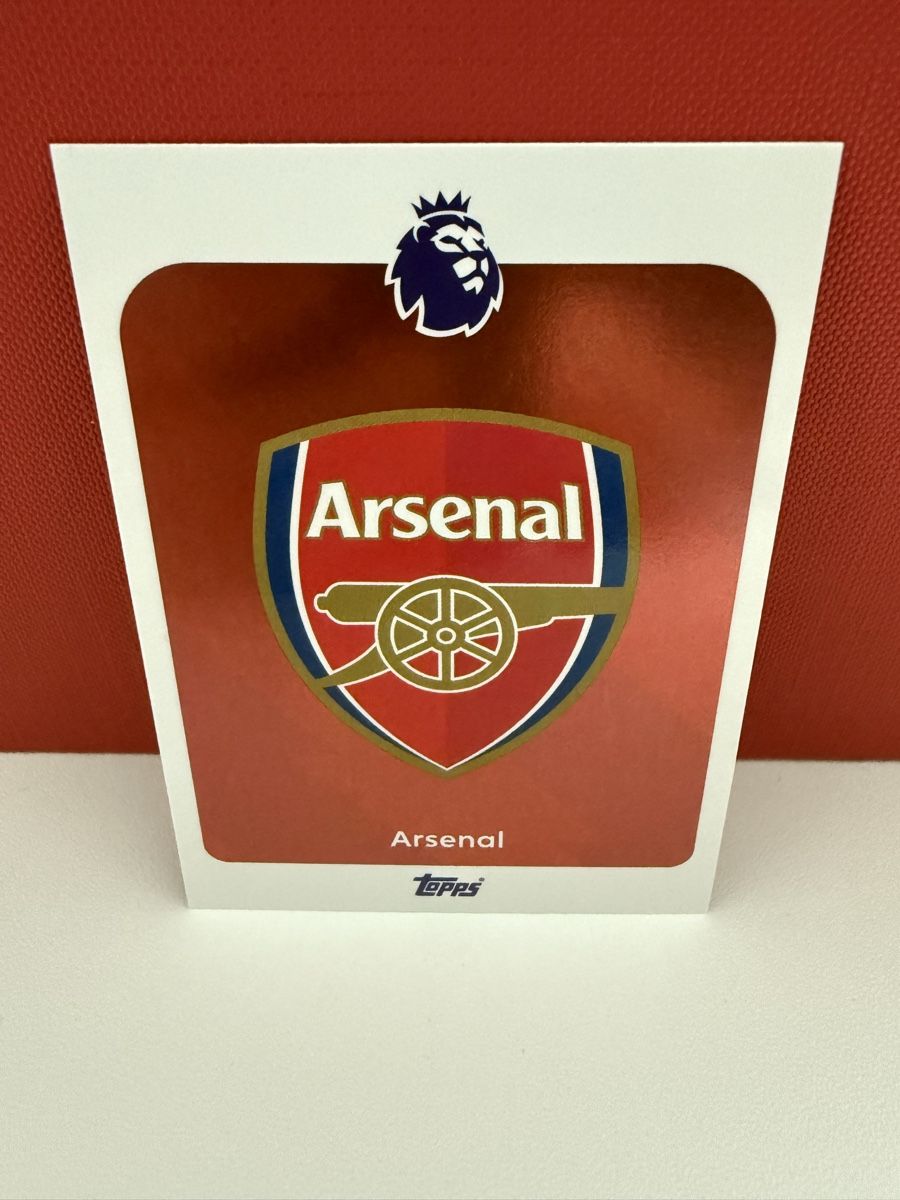 Arsenal Logo Topps Premier League Karte 2025/26 (Gebraucht) in Bözen ...