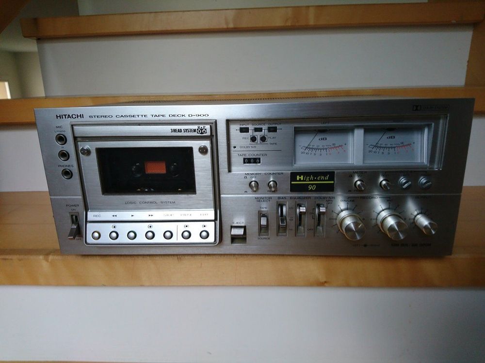 Hitachi D-900 Stereo Cassette Tape Deck (Defekt) in Lausen für CHF 75 ...