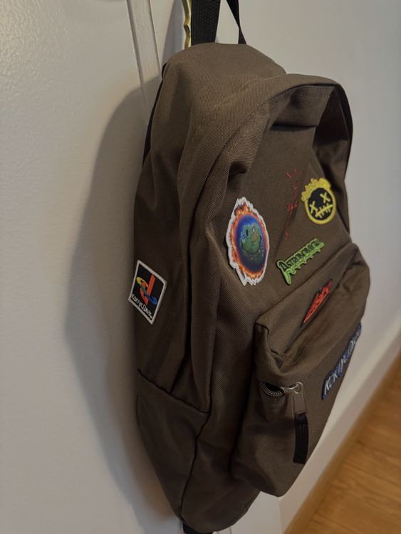 Travis Scott Backpack (Neu (gemäss Beschreibung)) in Liebefeld für CHF ...
