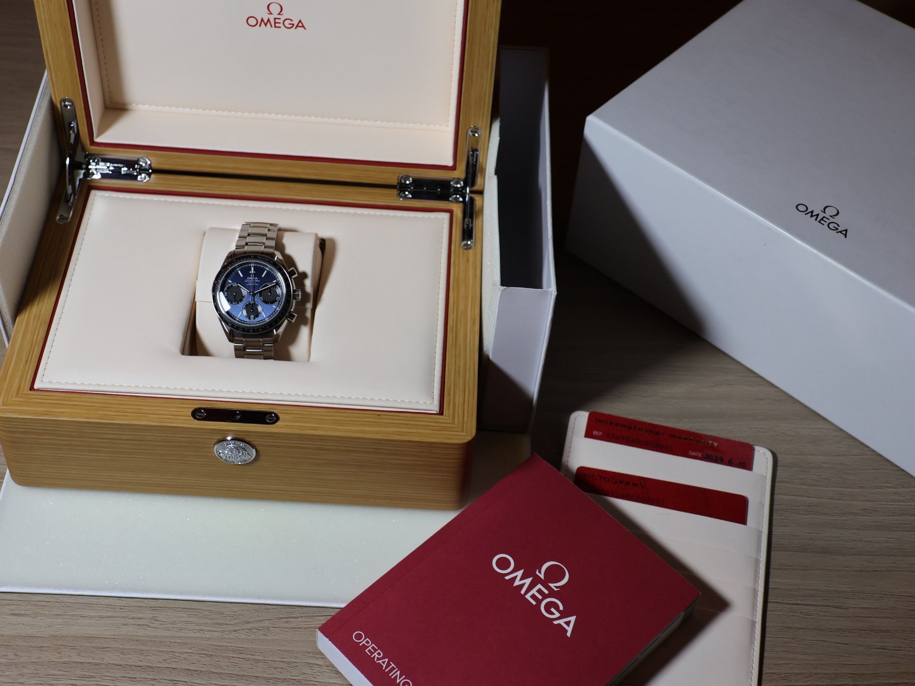OMEGA Speedmaster Co-Axial - full set (D'occasion) à Grand-Lancy pour ...