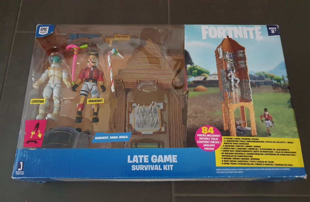 NEU Fortnite Set (Neu und originalverpackt) in Zürich für CHF 30 – mit ...