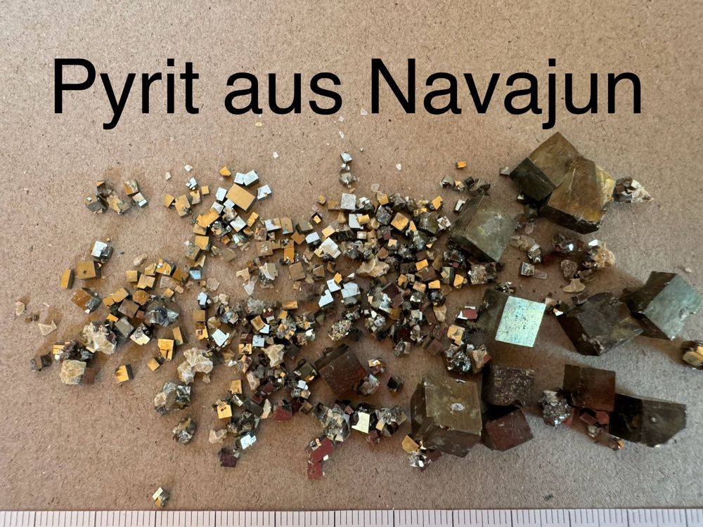 Pyrit aus Navajun Spanien winzig.!! Lot direkt ab Halde | Kaufen auf Ricardo