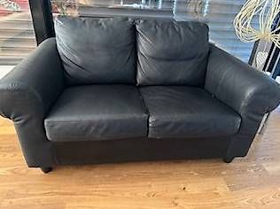 2er Sofa Leder schwarz (Gebraucht) in Mammern für CHF 20 – nur Abholung auf Ricardo kaufen