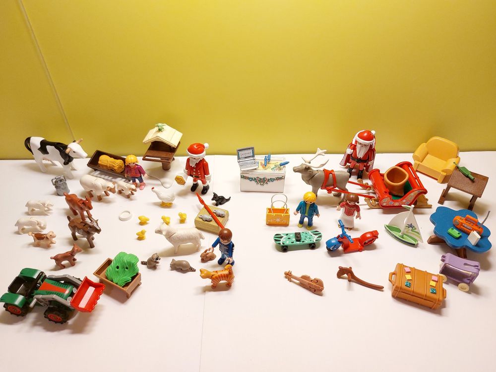 Playmobil - Viele Teile aus 2 Adventskalendern (Gebraucht) in St.Gallen für CHF 23 – mit ...