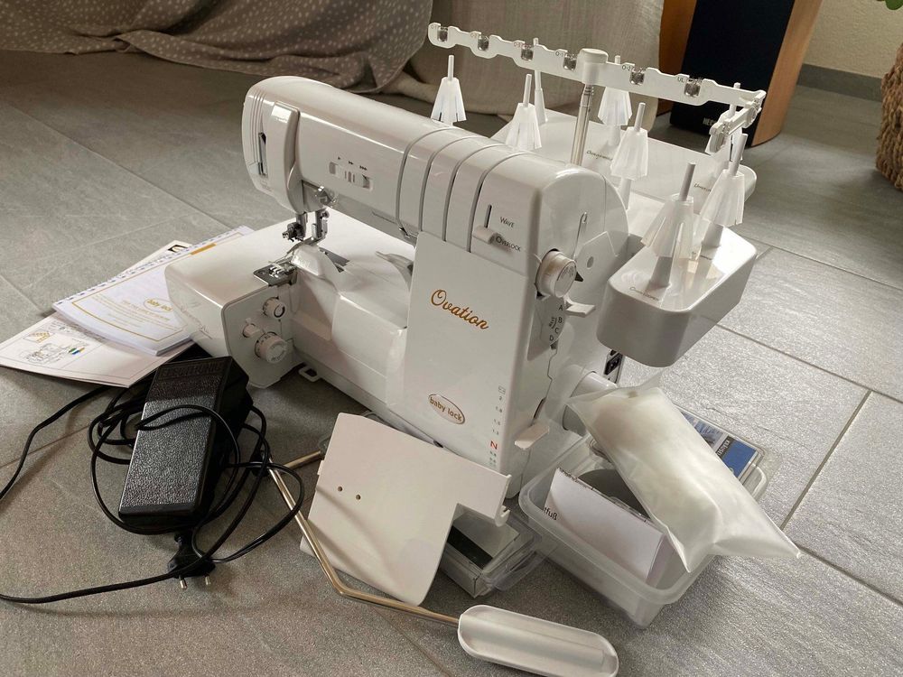 Overlock-Maschine "Baby lock Ovation" (Gebraucht) in Oberweningen für CHF 1510 – nur Abholung ...