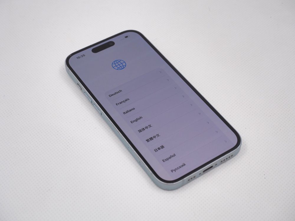 APPLE iPhone 15 iCloud gesperrt (26011250) (Defekt) in Zürich für CHF ...