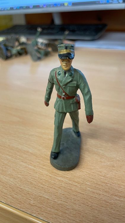 Elastolin Soldat Schweizer Armee General Guisan (Gebraucht) in Glattfelden für CHF 9.95 – mit ...
