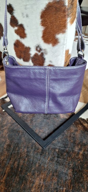 Edle Ledertasche violett (Neu (gemäss Beschreibung)) in Schmerikon für ...