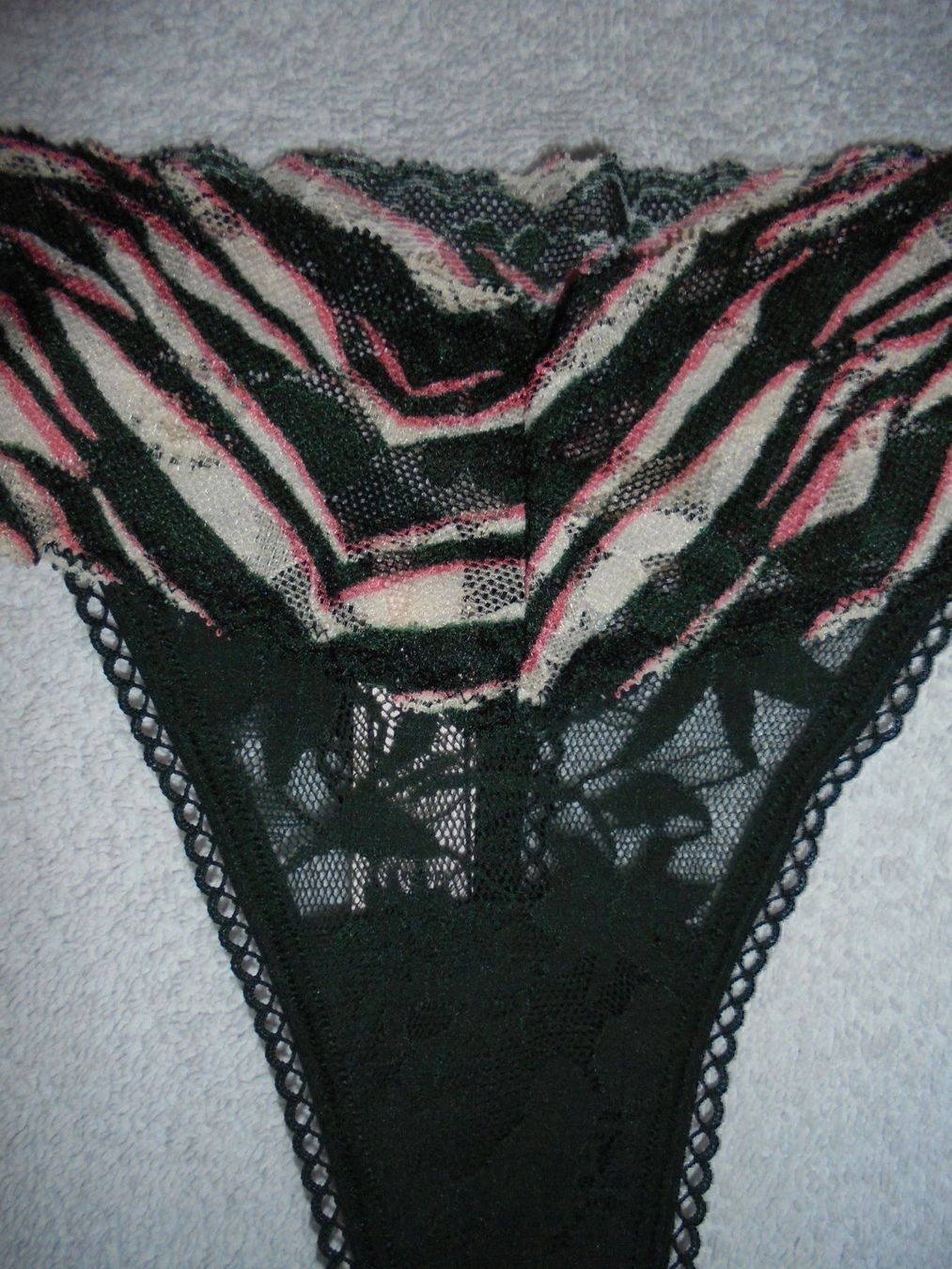VICTORIA'S SECRET LACIE THONG, M, NEU (Neuf avec emballage d'origine) à ...