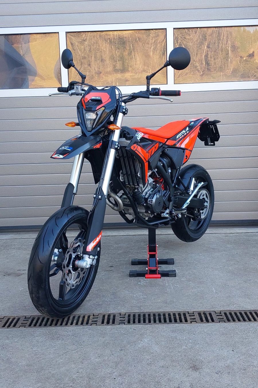 TIEFERGELEGTER BETA RR MOTARD 4T 125 ccm_________MOTO ENZIAN (Neu und ...