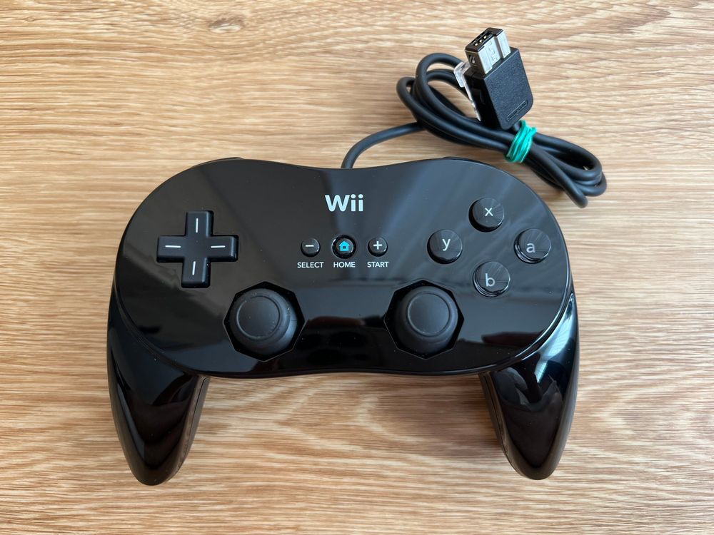Original Nintendo Wii Classic Controller Pro ***TOP*** (Gebraucht) in ...