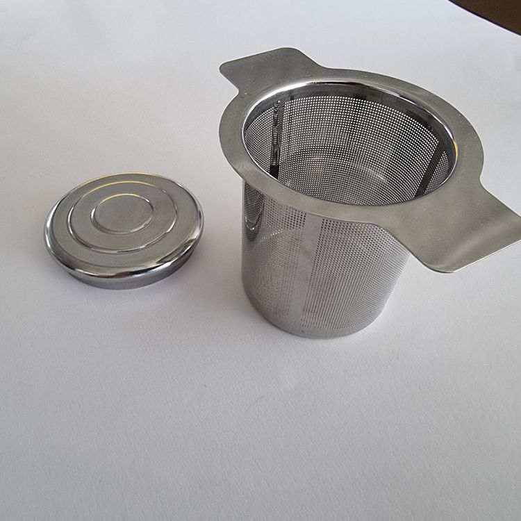 Teesieb mit Deckel aus Edelstahl (Neu (gemäss Beschreibung)) in Sempach Station für CHF 3 – mit ...
