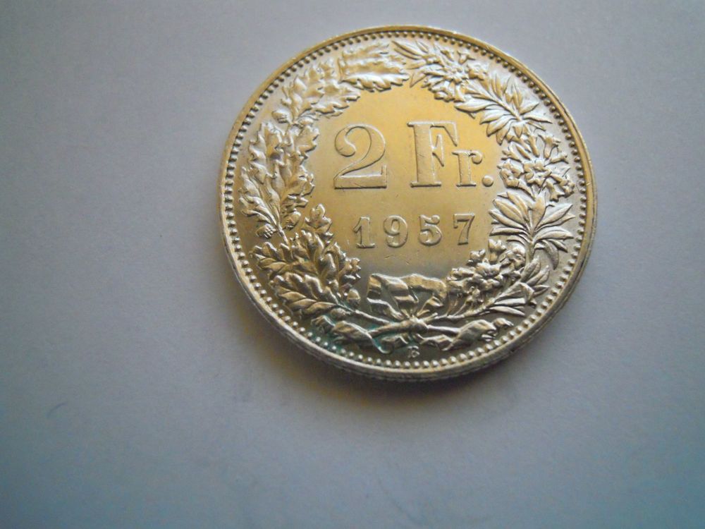 2 Fr. 1957 unz (Neu (gemäss Beschreibung)) in Kriegstetten für CHF 9.2 – mit Lieferung auf ...