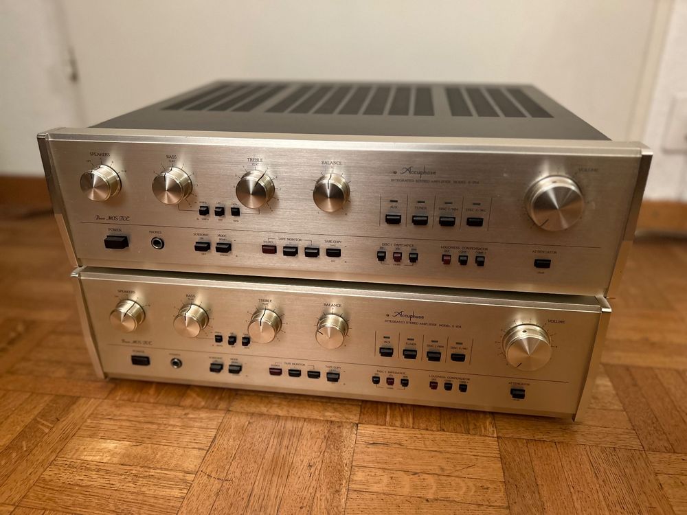 2 x Accuphase E-204 – Integrated amplifiers – not working | Kaufen auf Ricardo