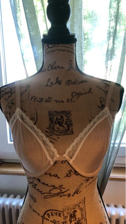 Soutien-gorge beige avec dentelle blanche, taille 75D (Neuf (Voir description)) à Biel/Bienne ...