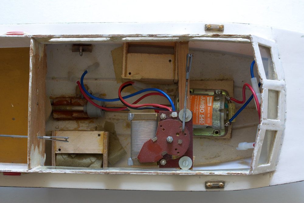 GRAUPNER RC-Motorboot CARINA mit Motor Jumbo540 70er Jahre (Defekt) in ...