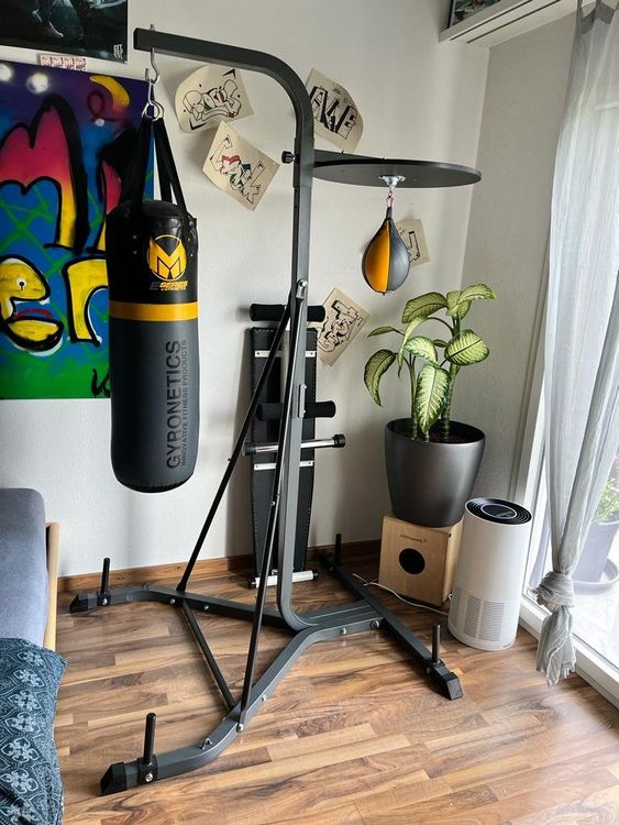 Boxstation inkl. Boxsack und Punching Ball | Kaufen auf Ricardo