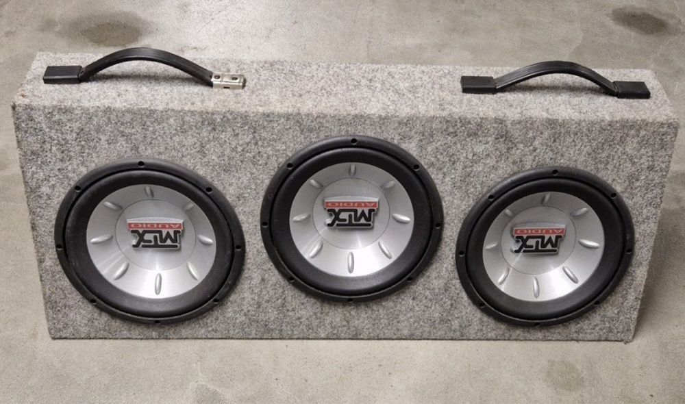 Powerful Bass Reflex Subwoofer Box with 3 Speakers (Gebraucht) in ...