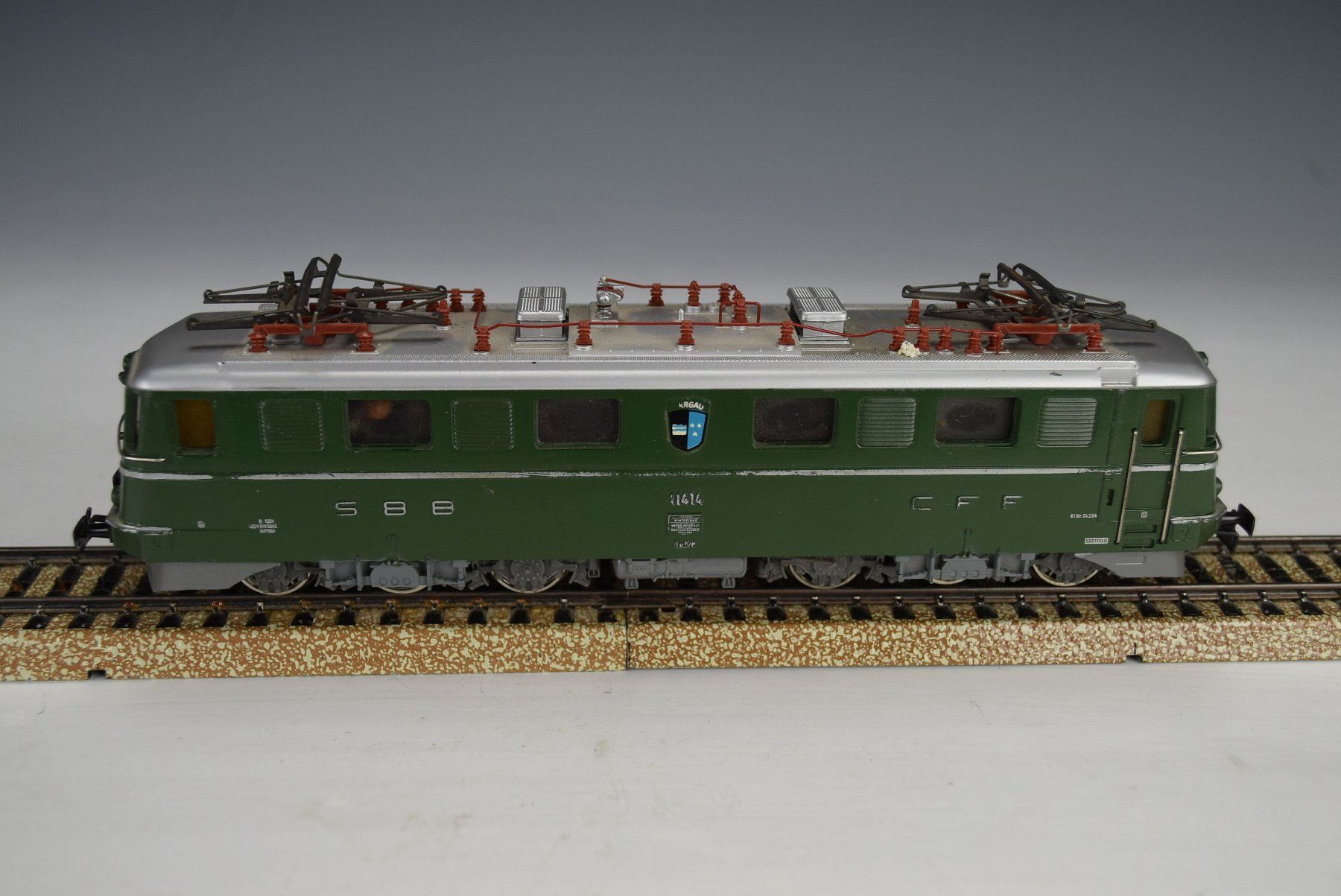 SBB E-Lok Ae 6/6 Märklin H0 (Gebraucht) in Russo für CHF 18 – mit Lieferung auf Ricardo kaufen