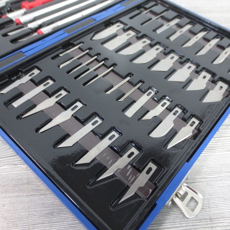51 tlg Modellbau Messersatz + Koffer Set Hobbymesser Bastel (Neuf (Voir ...