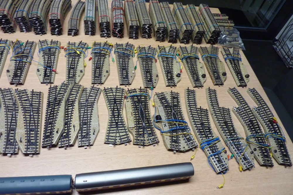 Riesige Märklin HO analoge Modelleisenbahn mit allem Zubehör (Gebraucht ...
