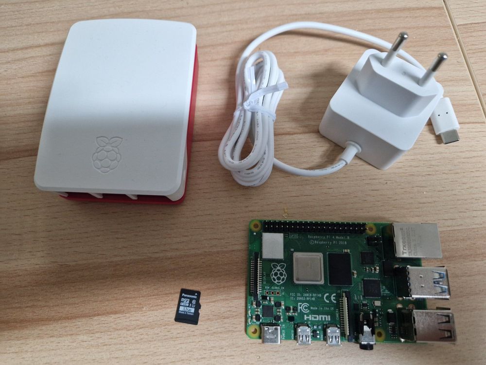 Raspberry Pi 4 Starter Kit - Model B, 1GB Ram | Kaufen auf Ricardo