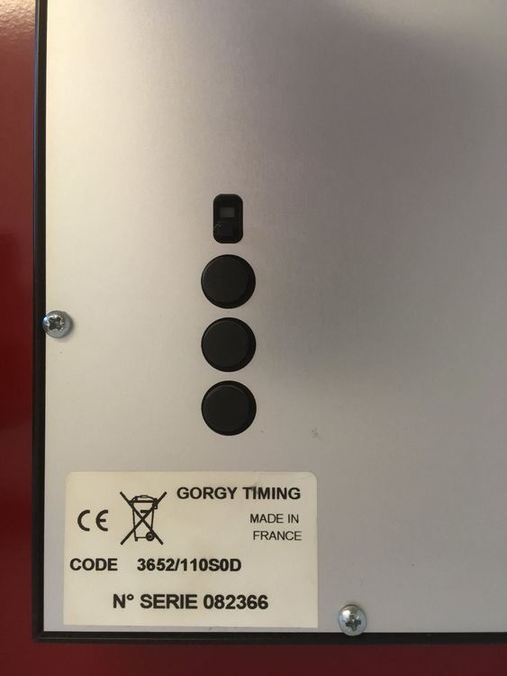 LED Funkuhr Gorgy Timing | Kaufen auf Ricardo