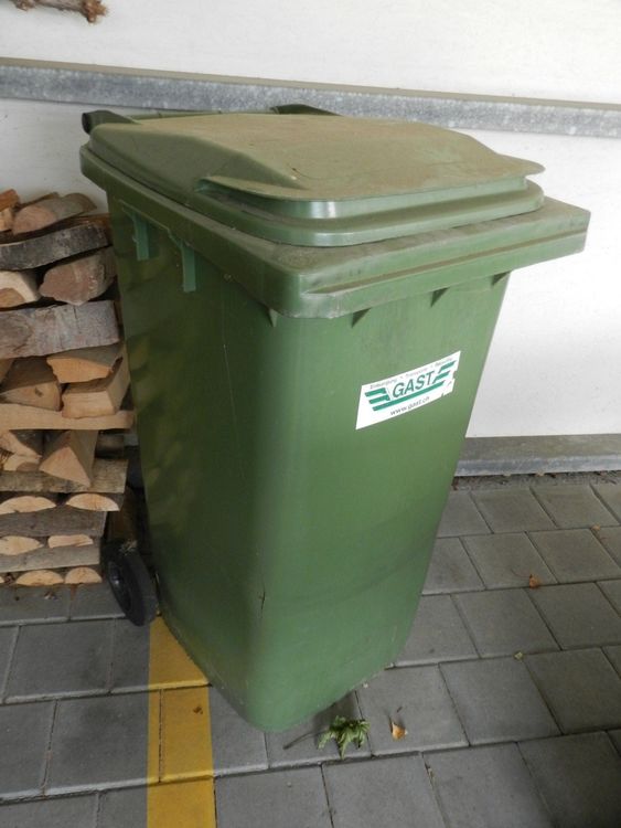 Grüncontainer oder Mülltonne 240 Liter | Kaufen auf Ricardo