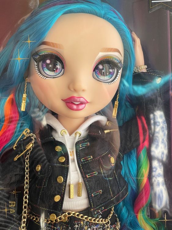 Neu Rainbow High Large Doll 60cm Amaya (Neu und originalverpackt) in St ...