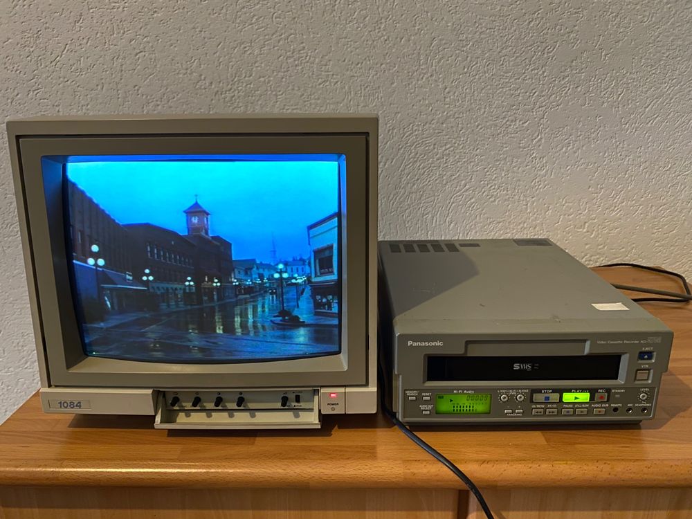 Panasonic AG-5700 S-VHS broadcast player & recorder (Gebraucht) in ...