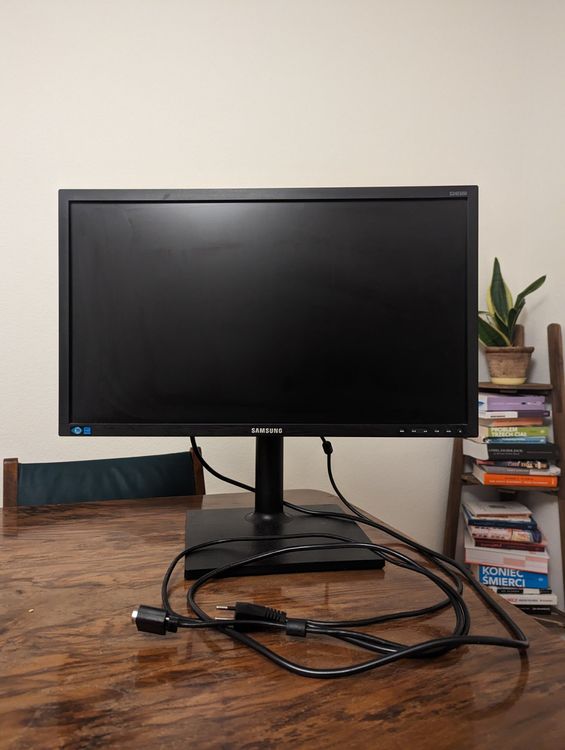 Samsung monitor 24 inch (Gebraucht) in Zürich für CHF 30 – nur Abholung ...